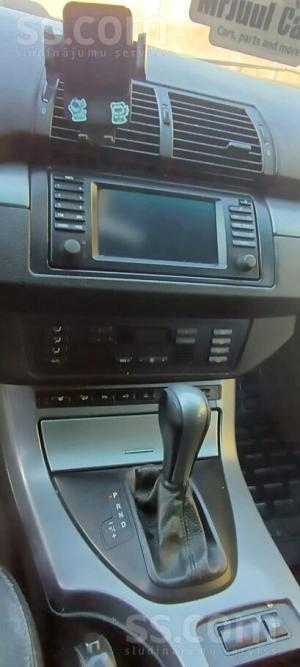 Pelēks BMW X5 2004 Jelgava, ar dzinēja tilpumu 3.00 L un nobraukumu 401 tūkst. km par 3000 €, foto 7 vietnē AUTOMOTO.COM.LV