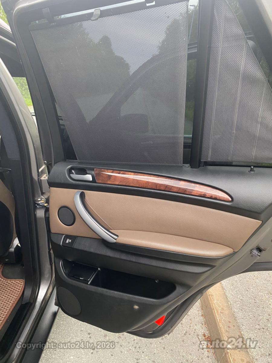 Pelēks BMW X5 2004 Tallina, ar dzinēja tilpumu 3.00 L un nobraukumu 302 tūkst. km par 5800 €, foto 8 vietnē AUTOMOTO.COM.LV