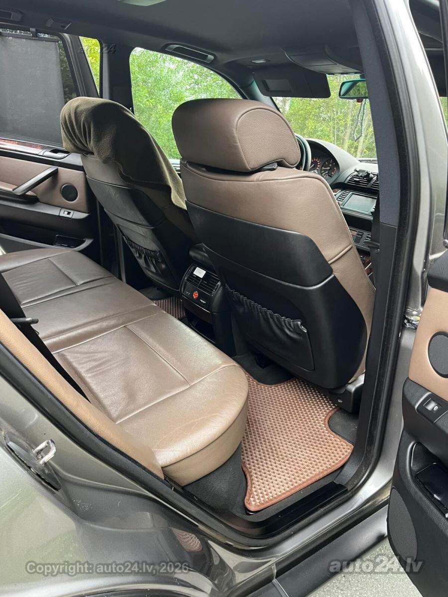 Pelēks BMW X5 2004 Tallina, ar dzinēja tilpumu 3.00 L un nobraukumu 302 tūkst. km par 5800 €, foto 18 vietnē AUTOMOTO.COM.LV