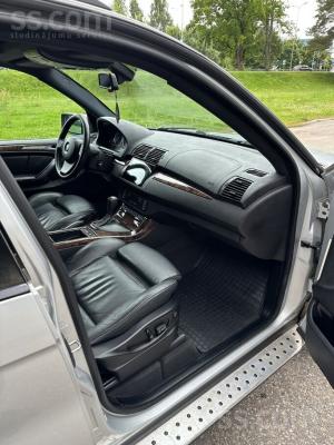 Grey BMW X5 2004 in Valmiera, with an engine capacity of 3.00 L and mileage of 420 thousand km for 6000 €, photo 9 on AUTOMOTO.COM.LV
