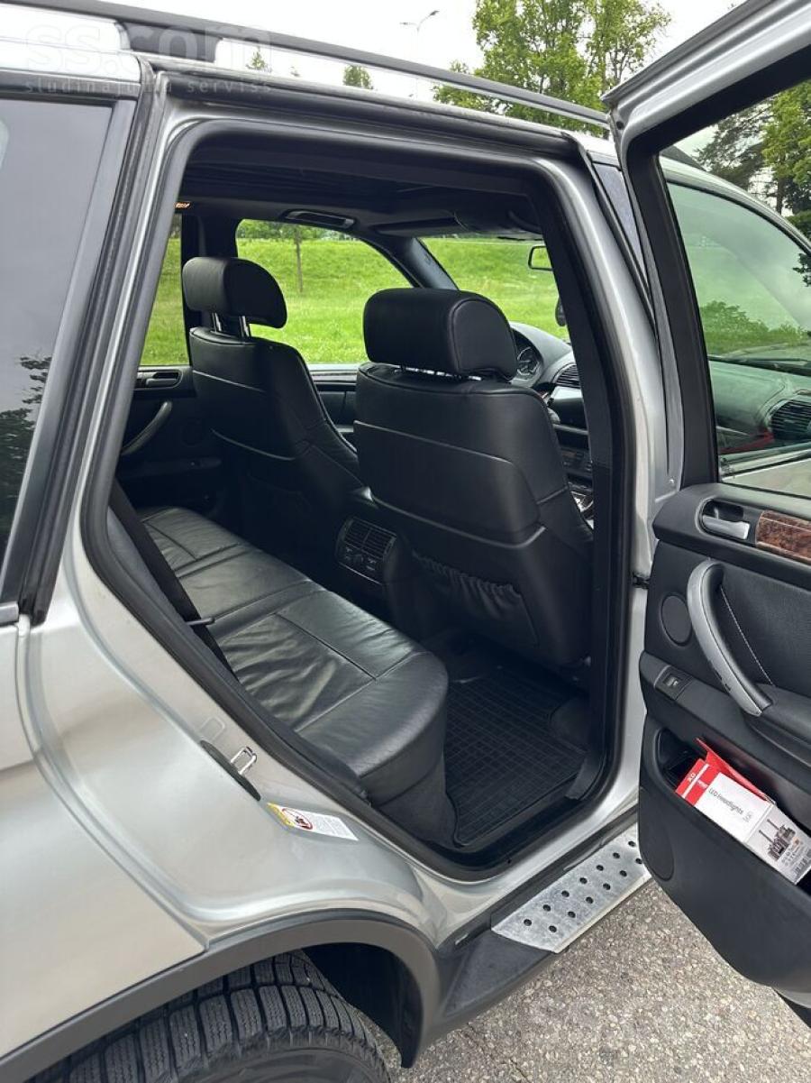 Grey BMW X5 2004 in Valmiera, with an engine capacity of 3.00 L and mileage of 420 thousand km for 6000 €, photo 12 on AUTOMOTO.COM.LV