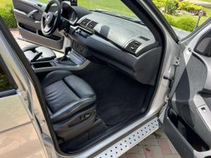 Grey BMW X5 2004 in Vilnius, with an engine capacity of 2.99 L and mileage of 411 thousand km for 5350 €, photo 23 on AUTOMOTO.COM.LV