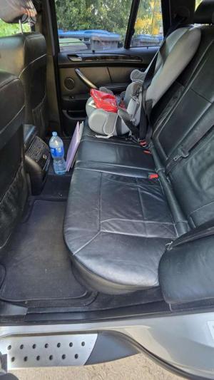 Grey BMW X5 2004 in Vilnius, with an engine capacity of 2.99 L and mileage of 269 thousand km for 4700 €, photo 13 on AUTOMOTO.COM.LV