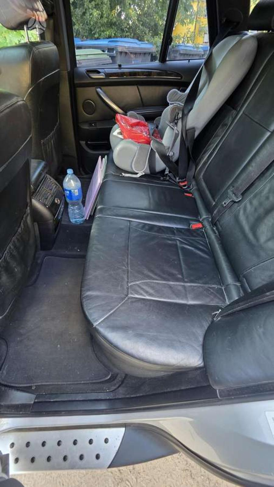 Grey BMW X5 2004 in Vilnius, with an engine capacity of 2.99 L and mileage of 269 thousand km for 4700 €, photo 13 on AUTOMOTO.COM.LV