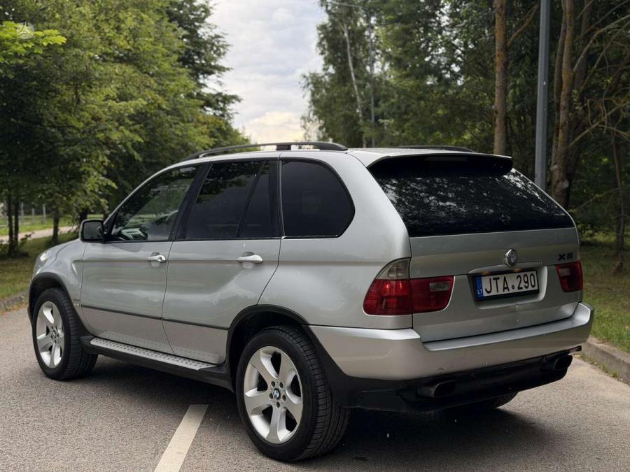Grey BMW X5 2004 in Vilnius, with an engine capacity of 0.00 L and mileage of 391 thousand km for 4750 €, photo 3 on AUTOMOTO.COM.LV