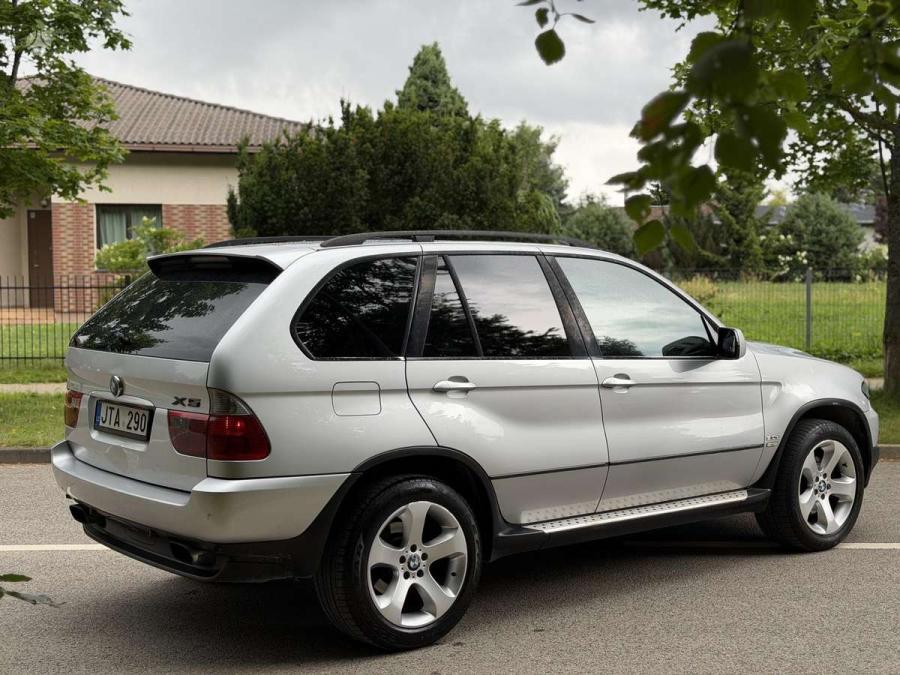Grey BMW X5 2004 in Vilnius, with an engine capacity of 0.00 L and mileage of 391 thousand km for 4750 €, photo 5 on AUTOMOTO.COM.LV