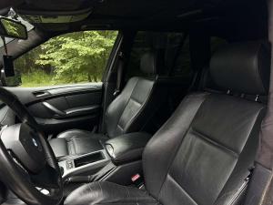 Grey BMW X5 2004 in Vilnius, with an engine capacity of 0.00 L and mileage of 391 thousand km for 4750 €, photo 10 on AUTOMOTO.COM.LV
