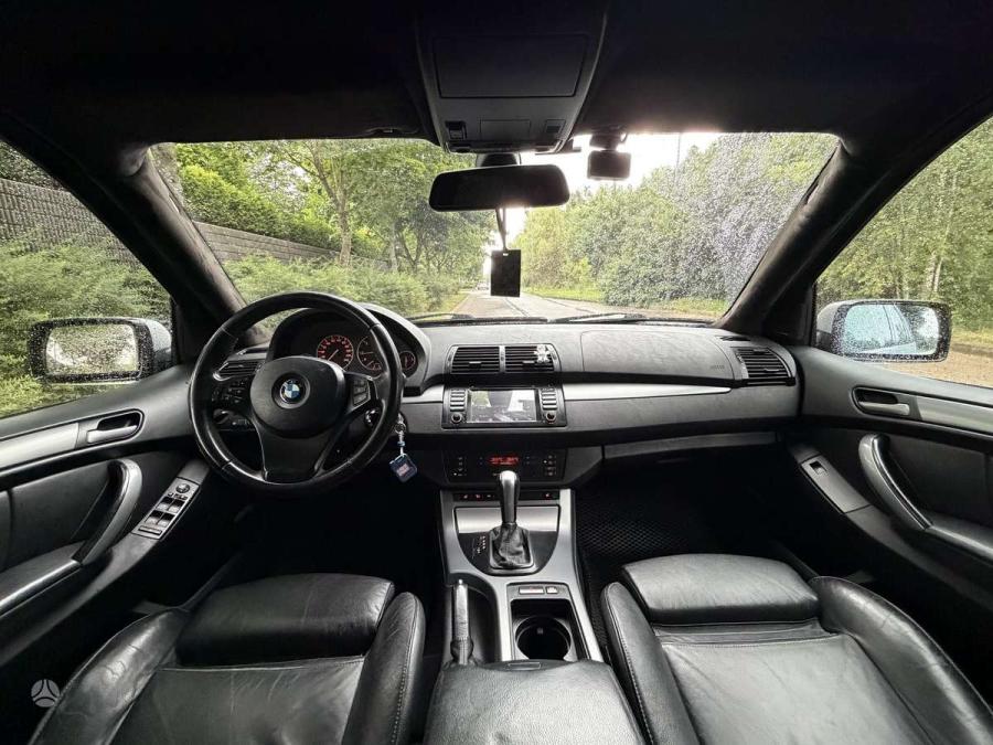 Grey BMW X5 2004 in Vilnius, with an engine capacity of 0.00 L and mileage of 391 thousand km for 4750 €, photo 14 on AUTOMOTO.COM.LV