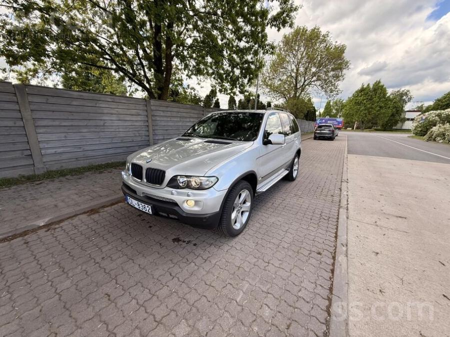Grey BMW X5 2004 in Dobele, with an engine capacity of 3.00 L and mileage of 237 thousand km for 4050 €, photo 4 on AUTOMOTO.COM.LV