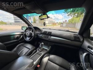 Grey BMW X5 2004 in Dobele, with an engine capacity of 3.00 L and mileage of 237 thousand km for 4050 €, photo 13 on AUTOMOTO.COM.LV