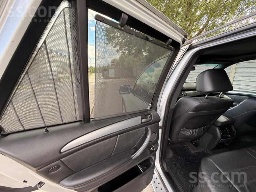 Grey BMW X5 2004 in Dobele, with an engine capacity of 3.00 L and mileage of 237 thousand km for 4050 €, photo 14 on AUTOMOTO.COM.LV