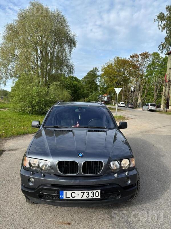 Pelēks BMW X5 2004 Rīga, ar dzinēja tilpumu 3.00 L un nobraukumu 490 tūkst. km par 2850 €, foto 1 vietnē AUTOMOTO.COM.LV