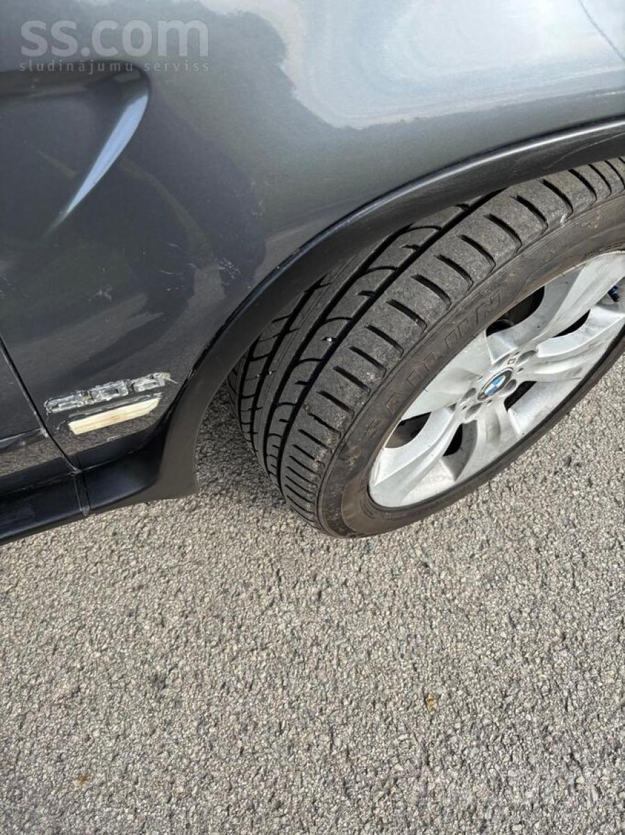 Pelēks BMW X5 2004 Rīga, ar dzinēja tilpumu 3.00 L un nobraukumu 490 tūkst. km par 2850 €, foto 7 vietnē AUTOMOTO.COM.LV