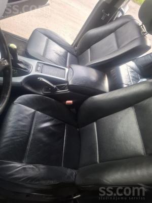 Grey BMW X5 2004 in Riga, with an engine capacity of 3.00 L and mileage of 305 thousand km for 3100 €, photo 3 on AUTOMOTO.COM.LV