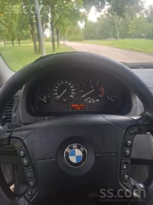 Grey BMW X5 2004 in Riga, with an engine capacity of 3.00 L and mileage of 305 thousand km for 3100 €, photo 12 on AUTOMOTO.COM.LV