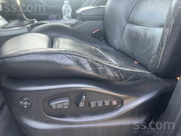 Grey BMW X5 2004 in Ventspils, with an engine capacity of 3.00 L and mileage of 394 thousand km for 4350 €, photo 6 on AUTOMOTO.COM.LV