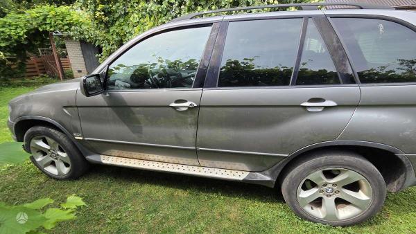 Pelēks BMW X5 2004 Alīta, ar dzinēja tilpumu 2.98 L un nobraukumu 268 tūkst. km par 4300 €, foto 7 vietnē AUTOMOTO.COM.LV