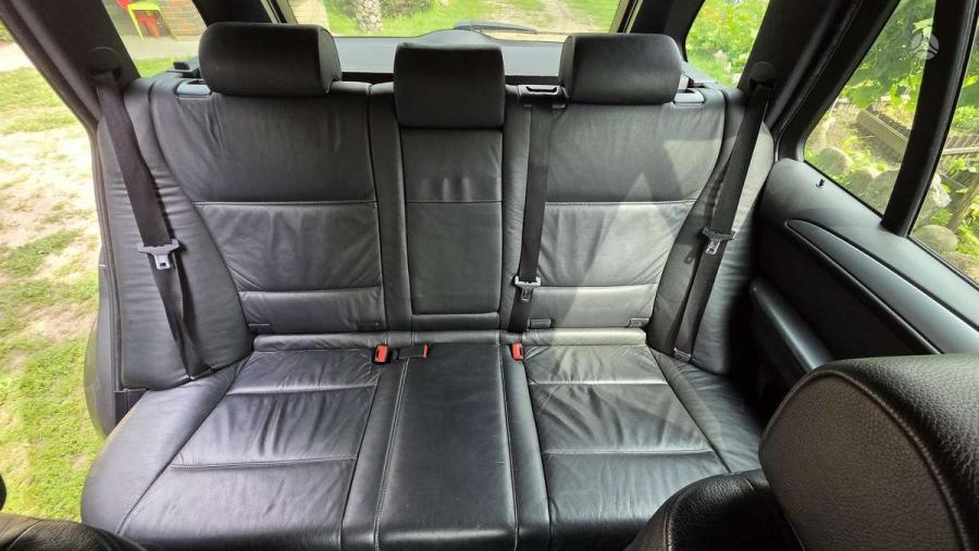 Grey BMW X5 2004 in Alytus, with an engine capacity of 2.98 L and mileage of 268 thousand km for 4300 €, photo 15 on AUTOMOTO.COM.LV