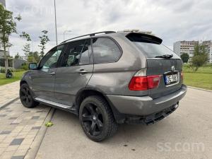 Серый БМВ Х5 2004 в Рига, объемом двигателя 3.00 л и пробегом 358 тыс. км за 4900 €, фото 5 на AUTOMOTO.COM.LV