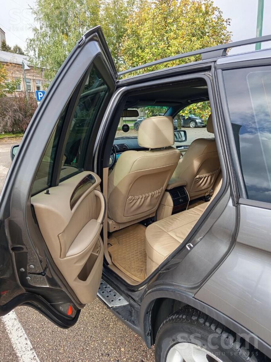 Grey BMW X5 2004 in Daugavpils, with an engine capacity of 3.00 L and mileage of 371 thousand km for 6000 €, photo 10 on AUTOMOTO.COM.LV