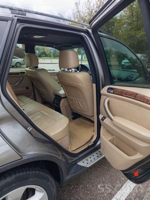 Grey BMW X5 2004 in Daugavpils, with an engine capacity of 3.00 L and mileage of 371 thousand km for 6000 €, photo 11 on AUTOMOTO.COM.LV