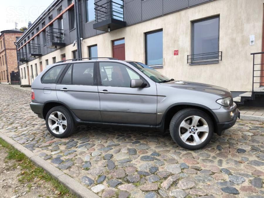 Grey BMW X5 2004 in Riga, with an engine capacity of 3.00 L and mileage of 380 thousand km for 4650 €, photo 3 on AUTOMOTO.COM.LV
