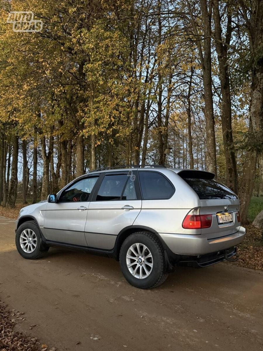 Pelēks BMW X5 2004 Viļņa, ar dzinēja tilpumu 3.00 L un nobraukumu 381 tūkst. km par 3999 €, foto 5 vietnē AUTOMOTO.COM.LV