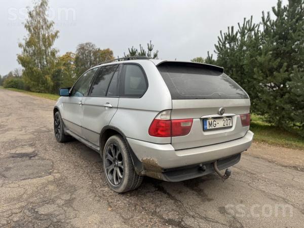 Grey BMW X5 2004 in Dobele, with an engine capacity of 3.00 L and mileage of 438 thousand km for 3300 €, photo 3 on AUTOMOTO.COM.LV