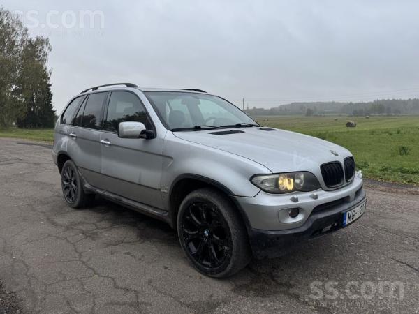 Grey BMW X5 2004 in Dobele, with an engine capacity of 3.00 L and mileage of 438 thousand km for 3300 €, photo 5 on AUTOMOTO.COM.LV