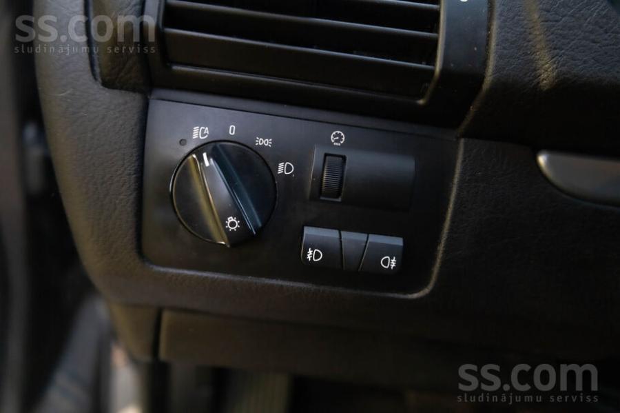 Pelēks BMW X5 2004 Rīga, ar dzinēja tilpumu 3.00 L un nobraukumu 276 tūkst. km par 3990 €, foto 14 vietnē AUTOMOTO.COM.LV