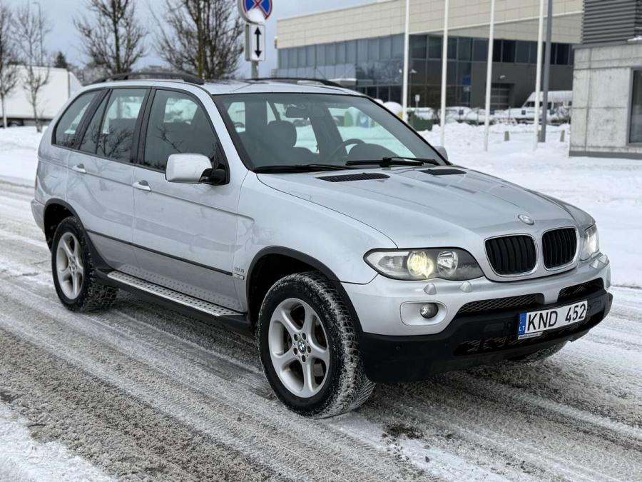Grey BMW X5 2005 in Vilnius, with an engine capacity of 3.00 L and mileage of 335 thousand km for 3900 €, photo 2 on AUTOMOTO.COM.LV