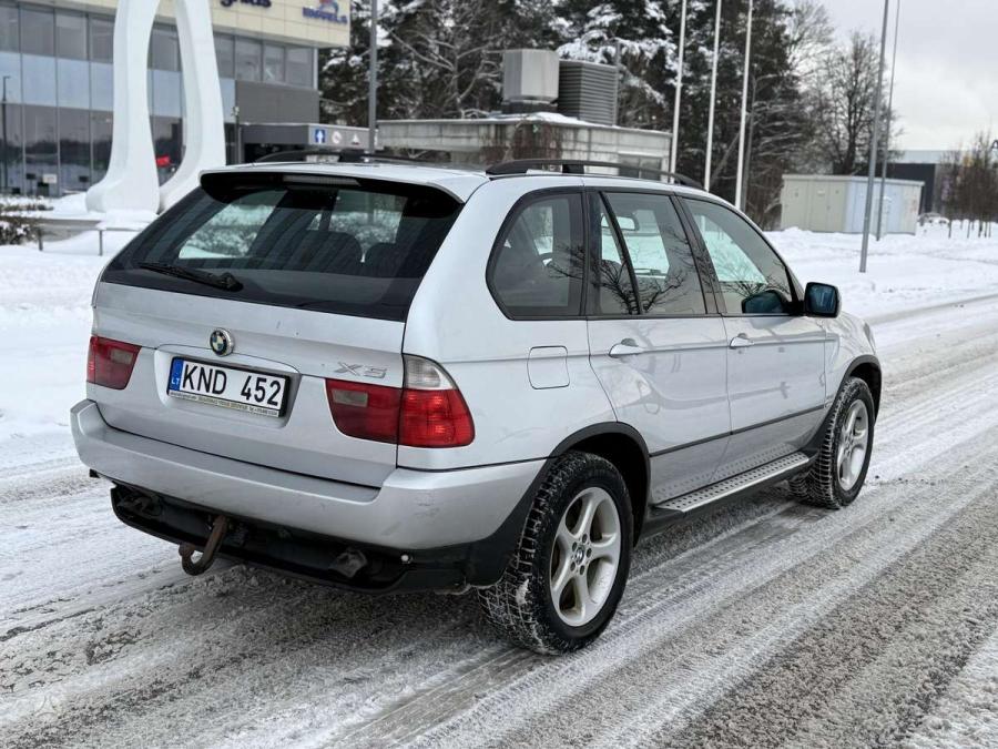 Grey BMW X5 2005 in Vilnius, with an engine capacity of 3.00 L and mileage of 335 thousand km for 3900 €, photo 6 on AUTOMOTO.COM.LV