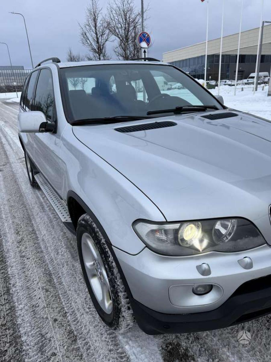 Grey BMW X5 2005 in Vilnius, with an engine capacity of 3.00 L and mileage of 335 thousand km for 3900 €, photo 10 on AUTOMOTO.COM.LV