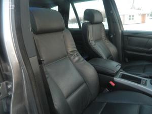 Grey BMW X5 2005 in Riga, with an engine capacity of 4.40 L and mileage of 178 thousand km for 7999 €, photo 17 on AUTOMOTO.COM.LV