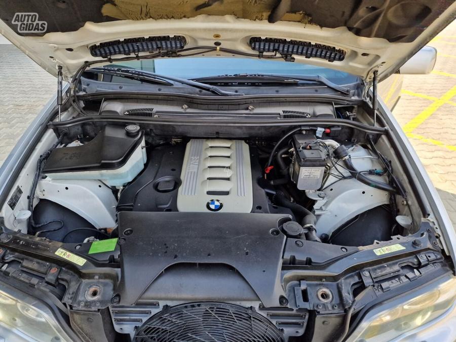 Grey BMW X5 2005 in Vilnius, with an engine capacity of 3.00 L and mileage of 237 thousand km for 5999 €, photo 27 on AUTOMOTO.COM.LV