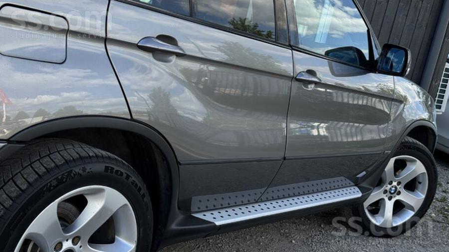 Pelēks BMW X5 2005 Rīga, ar dzinēja tilpumu 3.00 L un nobraukumu 310 tūkst. km par 4950 €, foto 11 vietnē AUTOMOTO.COM.LV