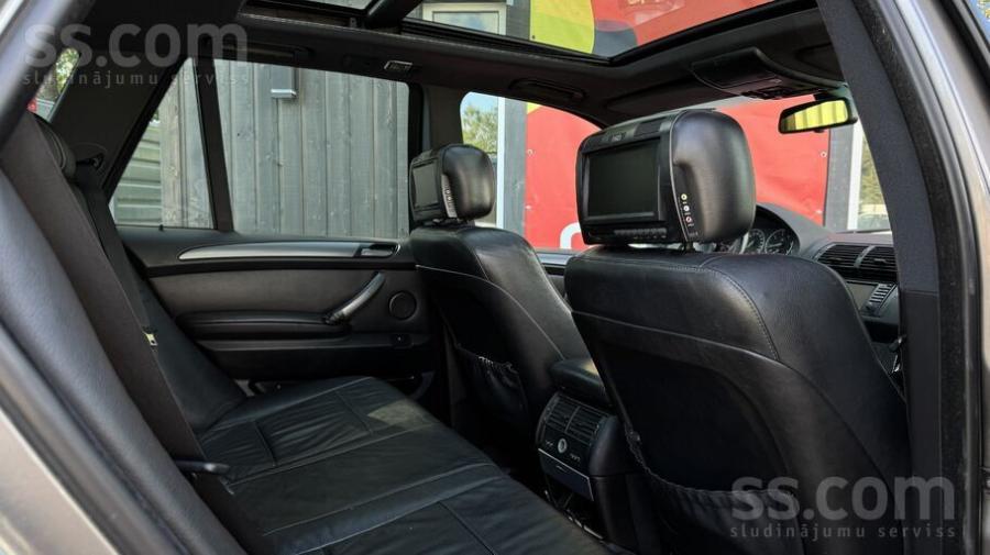 Pelēks BMW X5 2005 Rīga, ar dzinēja tilpumu 3.00 L un nobraukumu 310 tūkst. km par 4950 €, foto 15 vietnē AUTOMOTO.COM.LV