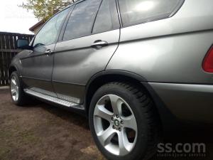 Grey BMW X5 2005 in Riga, with an engine capacity of 3.00 L and mileage of 296 thousand km for 7600 €, photo  on AUTOMOTO.COM.LV