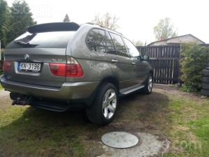Grey BMW X5 2005 in Riga, with an engine capacity of 3.00 L and mileage of 296 thousand km for 7600 €, photo 5 on AUTOMOTO.COM.LV