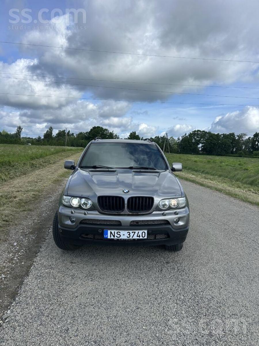 Pelēks BMW X5 2005 Rīga, ar dzinēja tilpumu 3.00 L un nobraukumu 503 tūkst. km par 2700 €, foto 4 vietnē AUTOMOTO.COM.LV