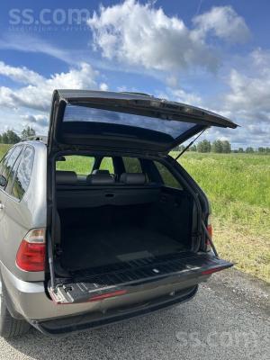 Pelēks BMW X5 2005 Rīga, ar dzinēja tilpumu 3.00 L un nobraukumu 503 tūkst. km par 2700 €, foto 8 vietnē AUTOMOTO.COM.LV