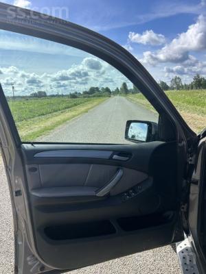 Pelēks BMW X5 2005 Rīga, ar dzinēja tilpumu 3.00 L un nobraukumu 503 tūkst. km par 2700 €, foto 21 vietnē AUTOMOTO.COM.LV