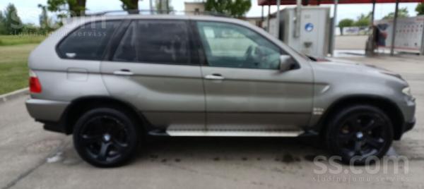 Grey BMW X5 2005 in Jelgava, with an engine capacity of 3.00 L and mileage of 476 thousand km for 3500 €, photo 3 on AUTOMOTO.COM.LV