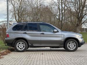 Grey BMW X5 2005 in Riga, with an engine capacity of 3.00 L and mileage of 426 thousand km for 5900 €, photo 6 on AUTOMOTO.COM.LV