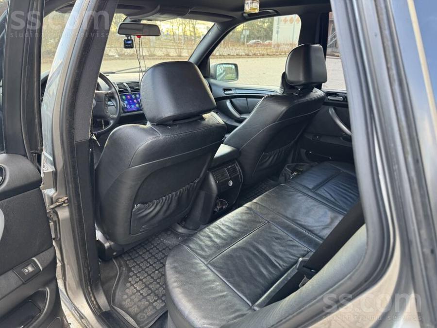 Grey BMW X5 2005 in Riga, with an engine capacity of 3.00 L and mileage of 426 thousand km for 5900 €, photo 15 on AUTOMOTO.COM.LV