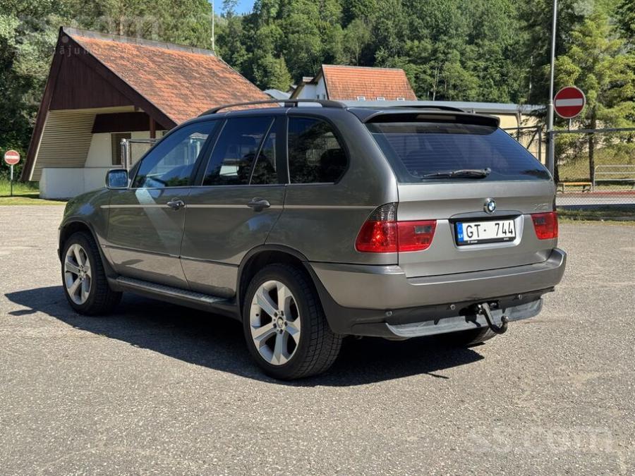 Pelēks BMW X5 2005 Rīga, ar dzinēja tilpumu 3.00 L un nobraukumu 429 tūkst. km par 5700 €, foto 1 vietnē AUTOMOTO.COM.LV