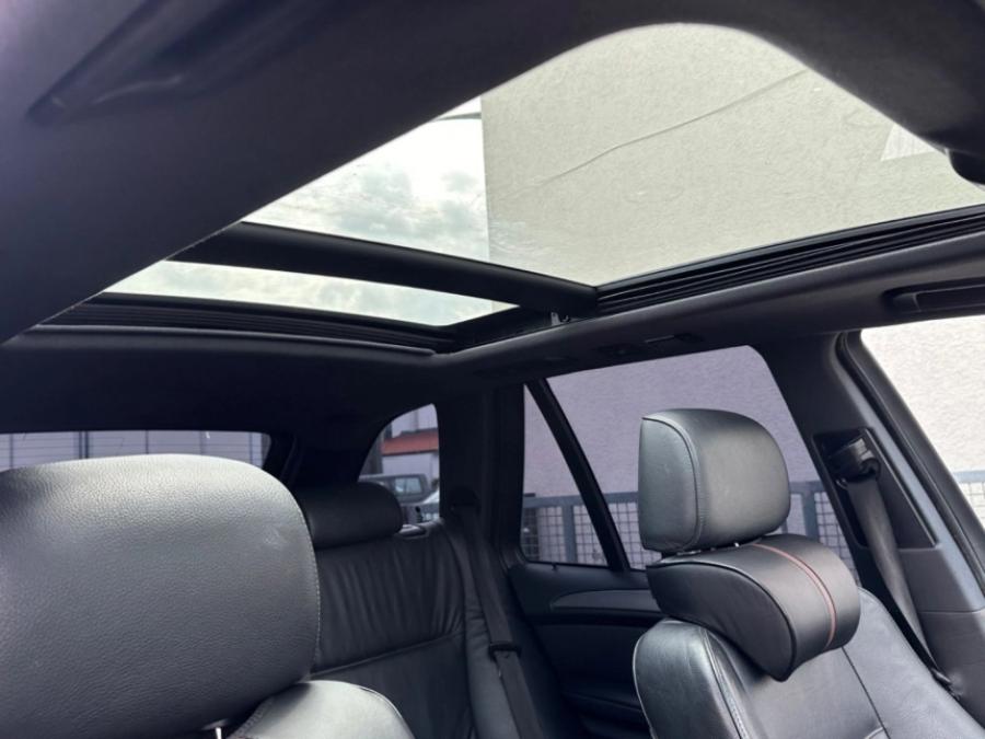 Grey BMW X5 2005 in Riga, with an engine capacity of 3.00 L and mileage of 395 thousand km for 6900 €, photo 3 on AUTOMOTO.COM.LV