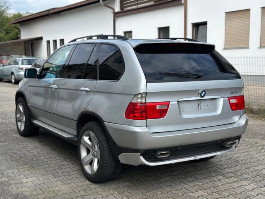 Grey BMW X5 2005 in Riga, with an engine capacity of 3.00 L and mileage of 395 thousand km for 6900 €, photo 9 on AUTOMOTO.COM.LV