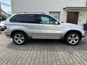 Grey BMW X5 2005 in Riga, with an engine capacity of 3.00 L and mileage of 395 thousand km for 6900 €, photo 15 on AUTOMOTO.COM.LV
