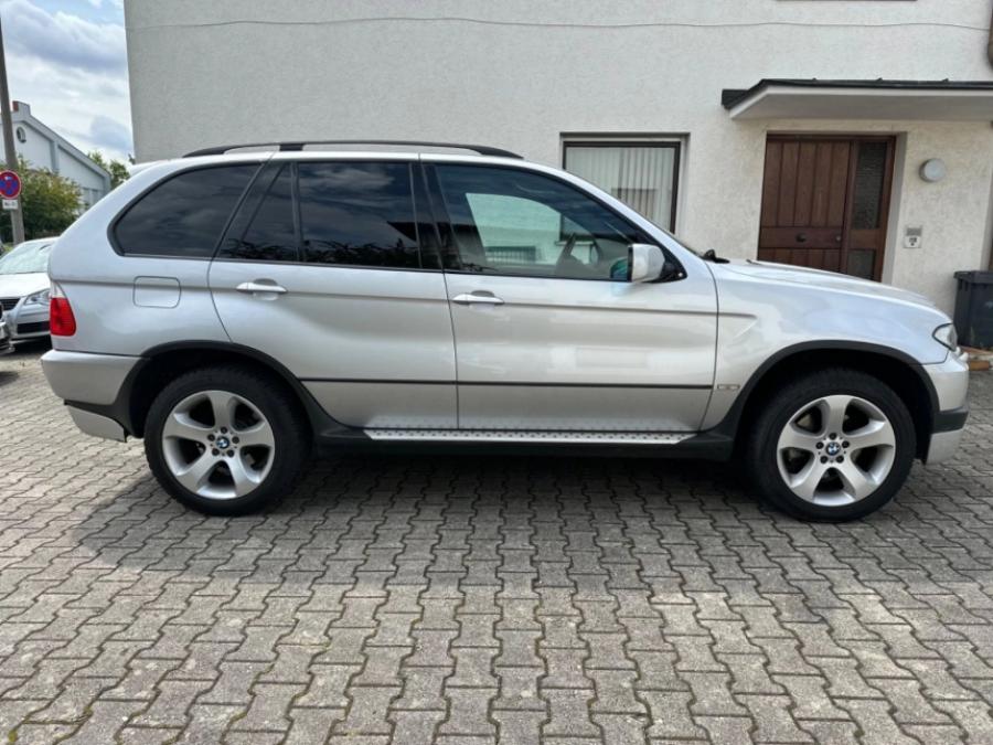 Grey BMW X5 2005 in Riga, with an engine capacity of 3.00 L and mileage of 395 thousand km for 6900 €, photo 15 on AUTOMOTO.COM.LV